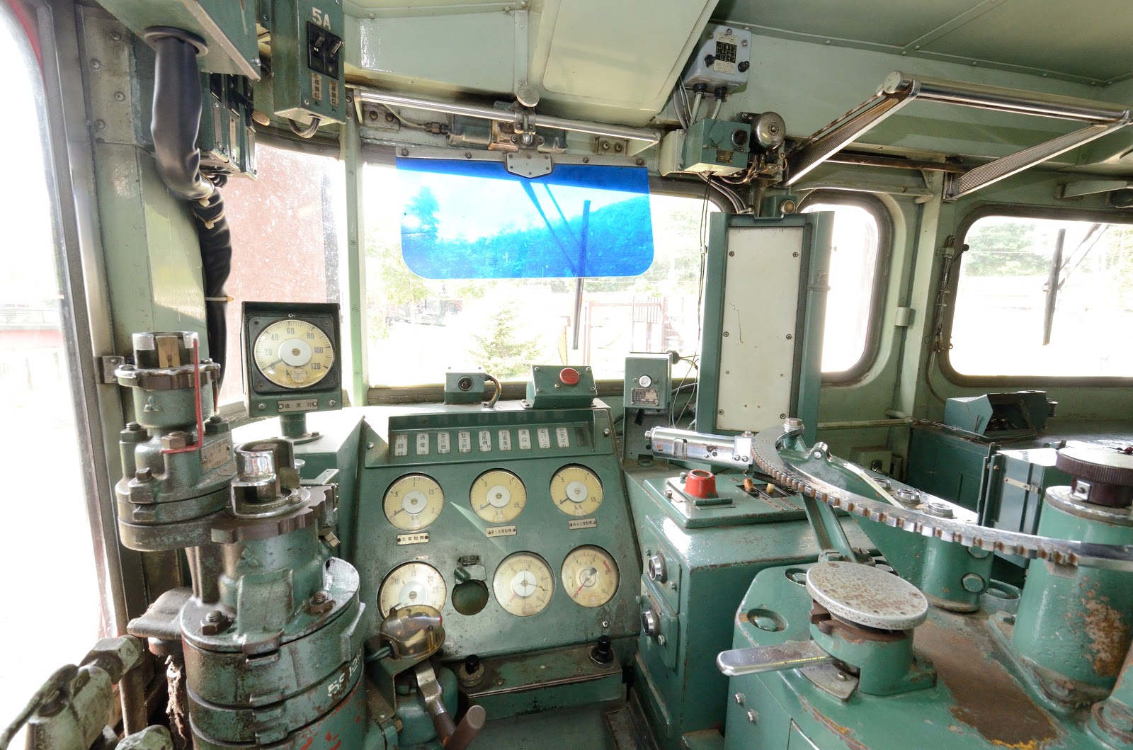 気まぐれ記録: 三笠鉄道村 （3） 静態保存 国鉄ED76、DD13