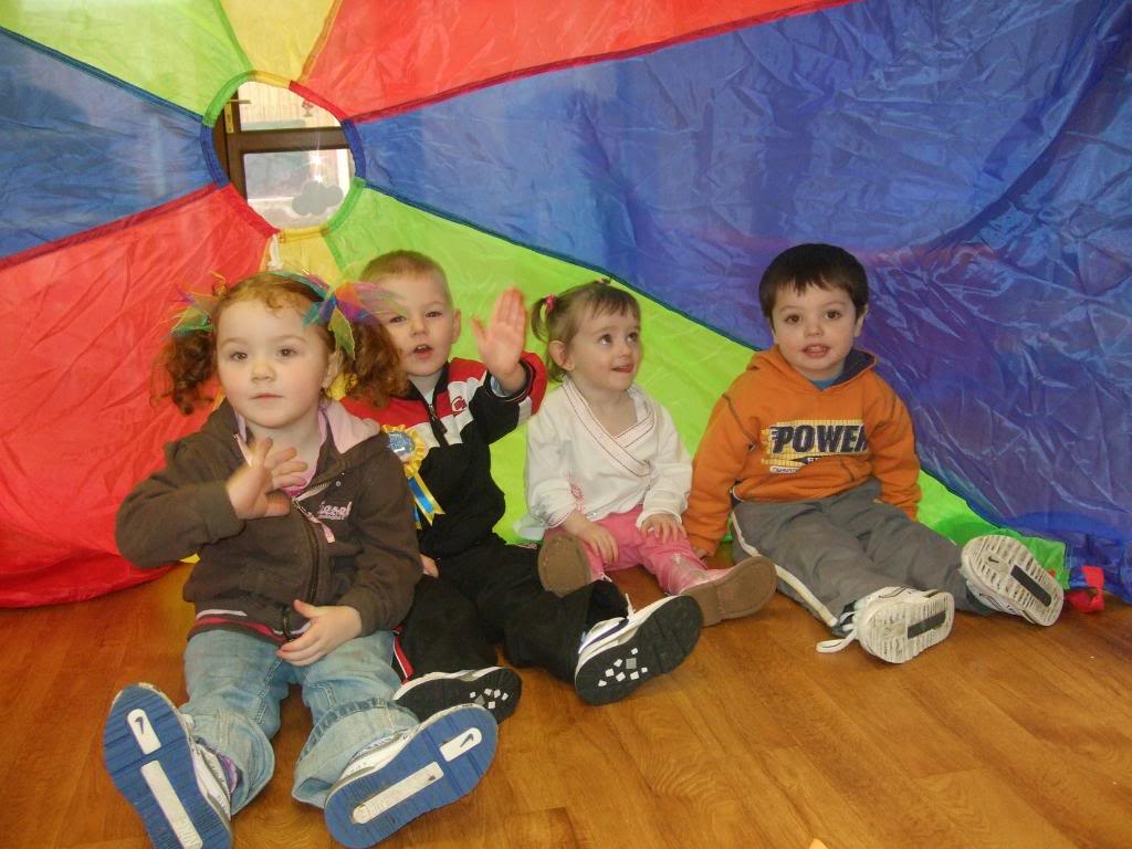 Early Play Parachute Games early-play-parachute-games