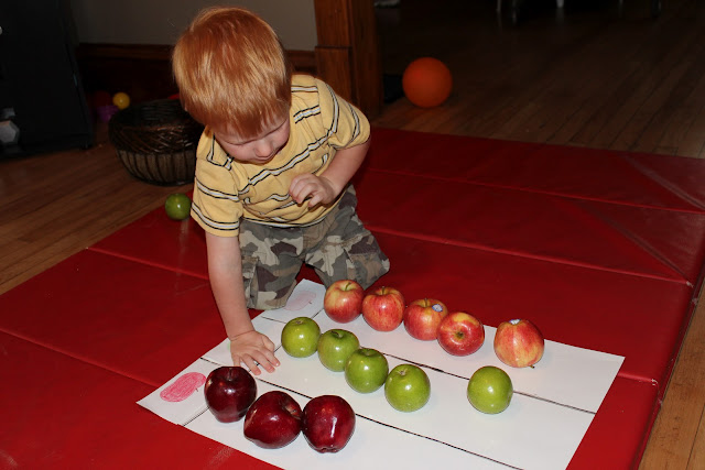 Apple Sorting & Graphing - Teaching Mama