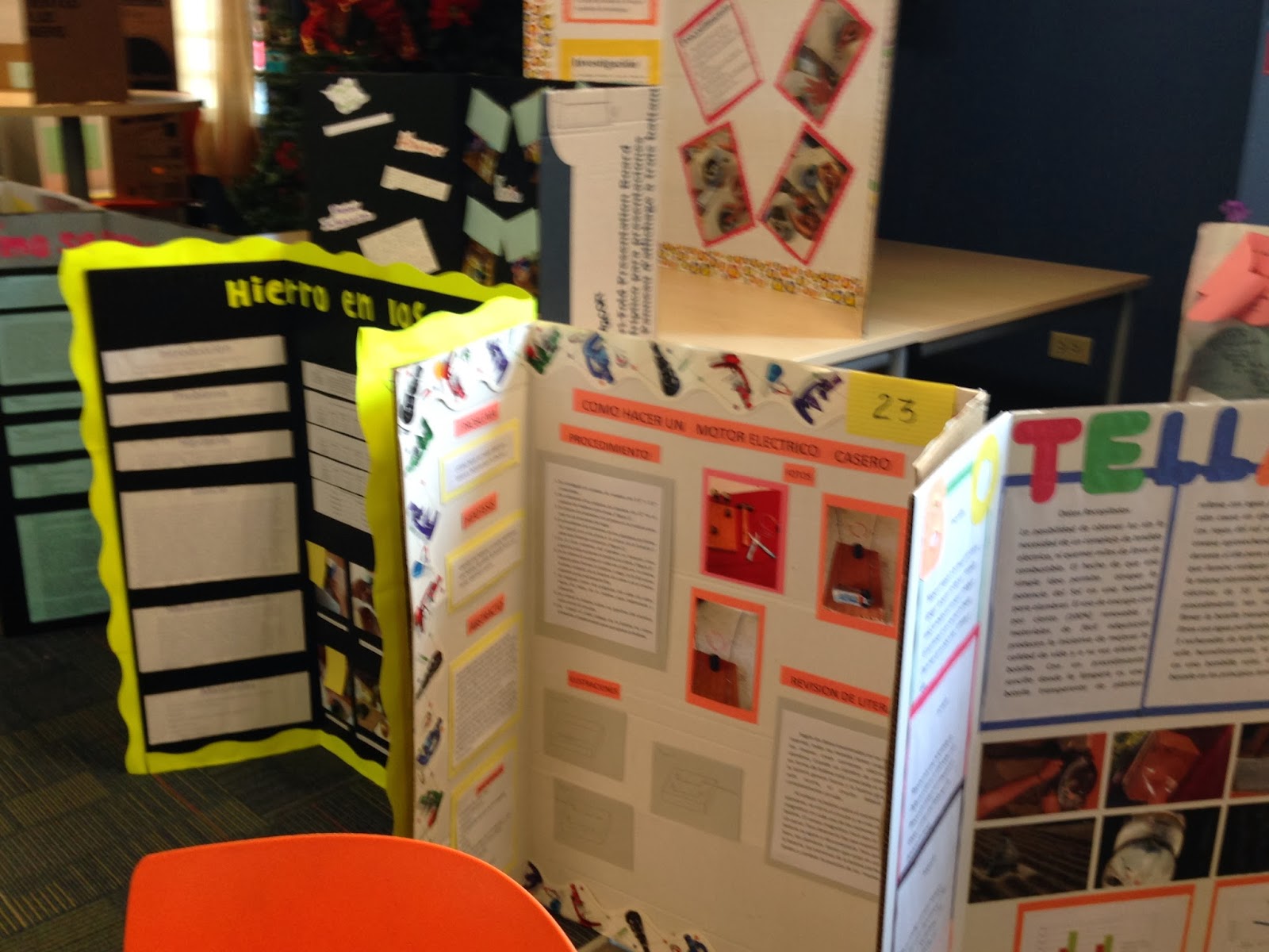 Biblioteca de la Escuela Alfredo Dorrington: Exhibicion de Proyectos de ... Biblioteca de la Escuela Alfredo Dorrington: Exhibicion de Proyectos de ...