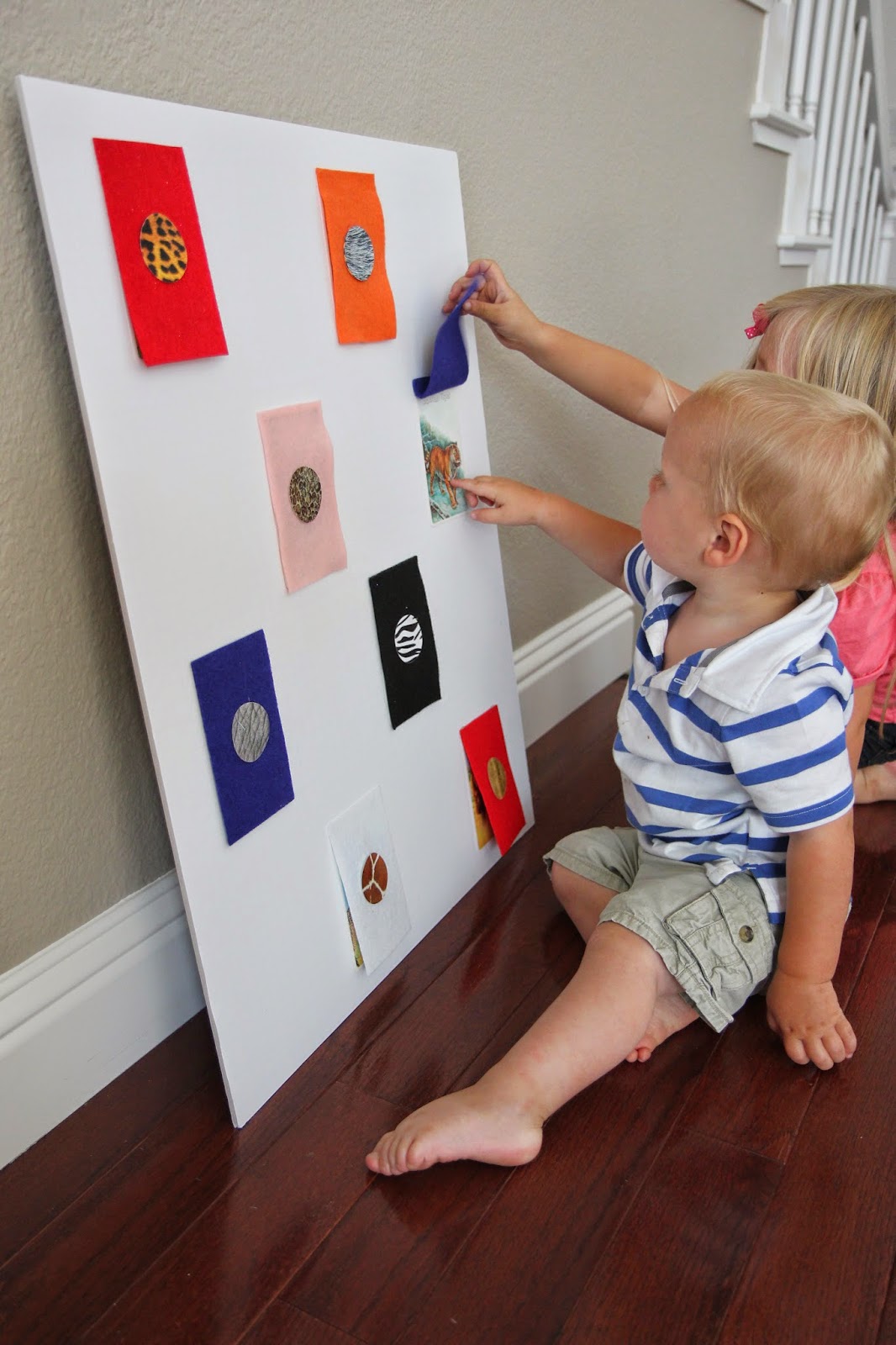 Toddler Approved!: Zoo Animal Peek-a-Boo Board