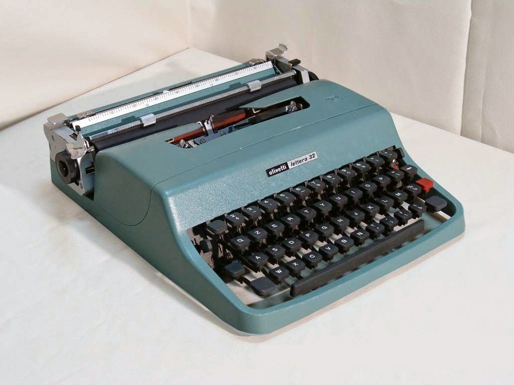 Mundo Antigo&Companhia: Olivetti Lettera 32