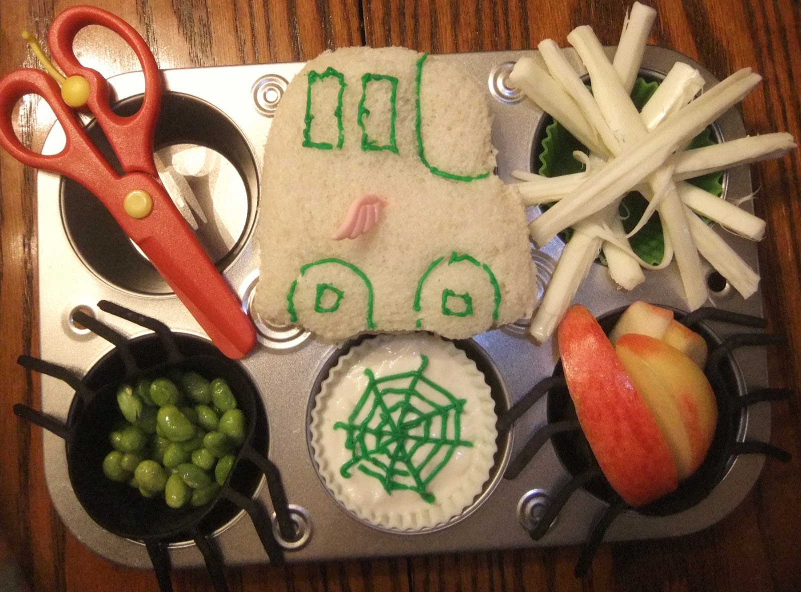 Biting The Hand That Feeds You: Muffin Tin Monday - Magic School Bus ...