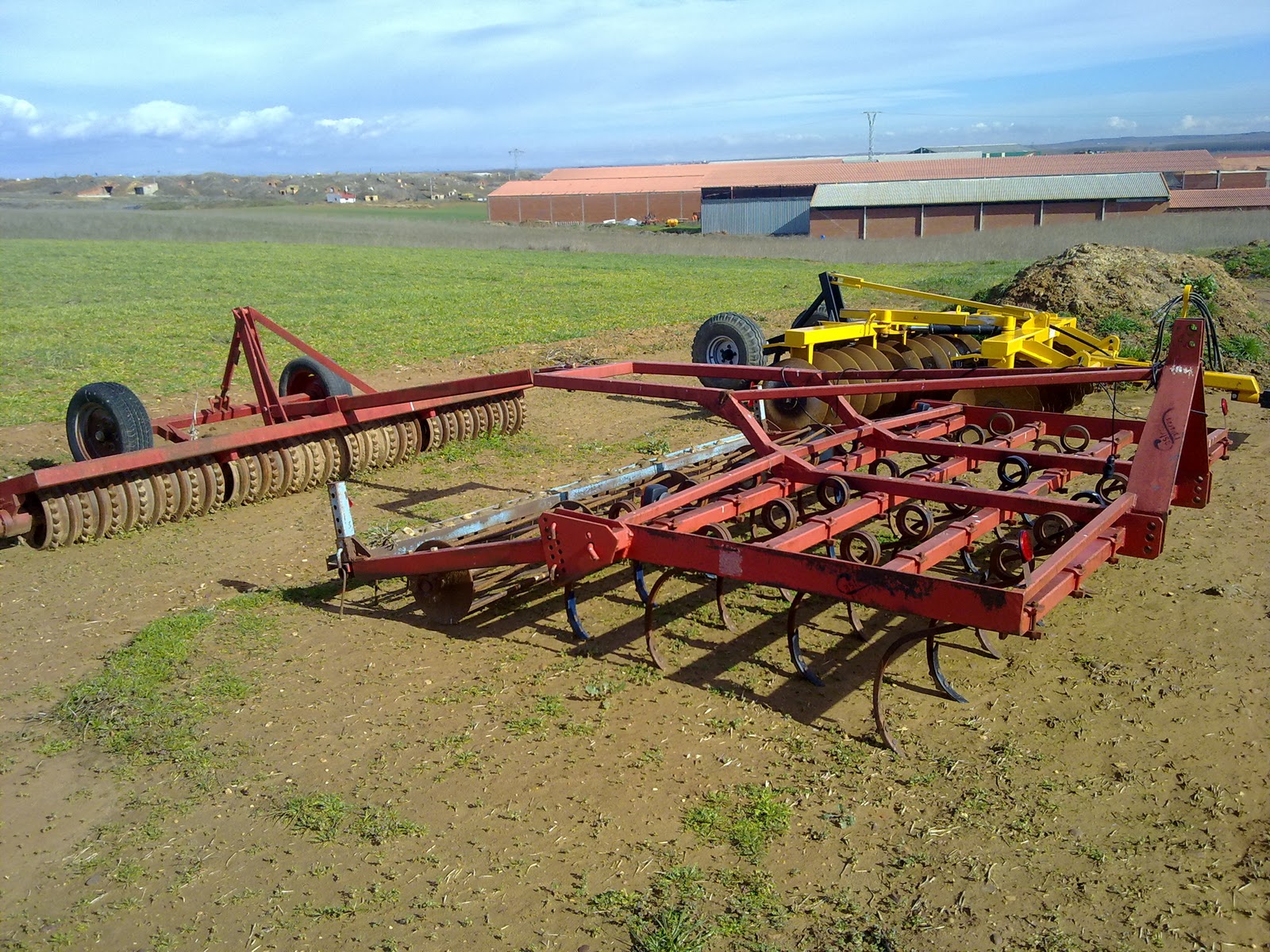 Maquinaria: 1. APEROS DE LABRANZA