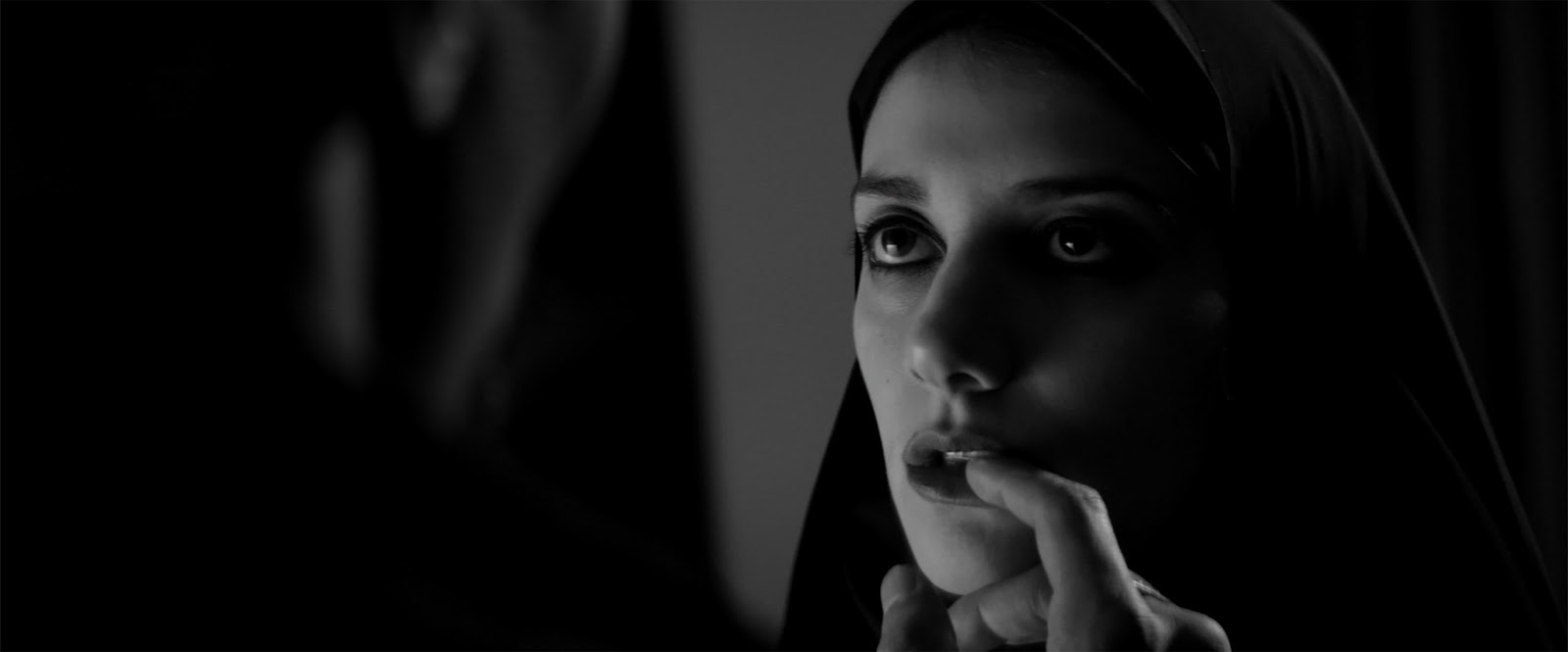 Review A Girl Walks Home Alone At Night review-a-girl-walks-home-alone-at-night