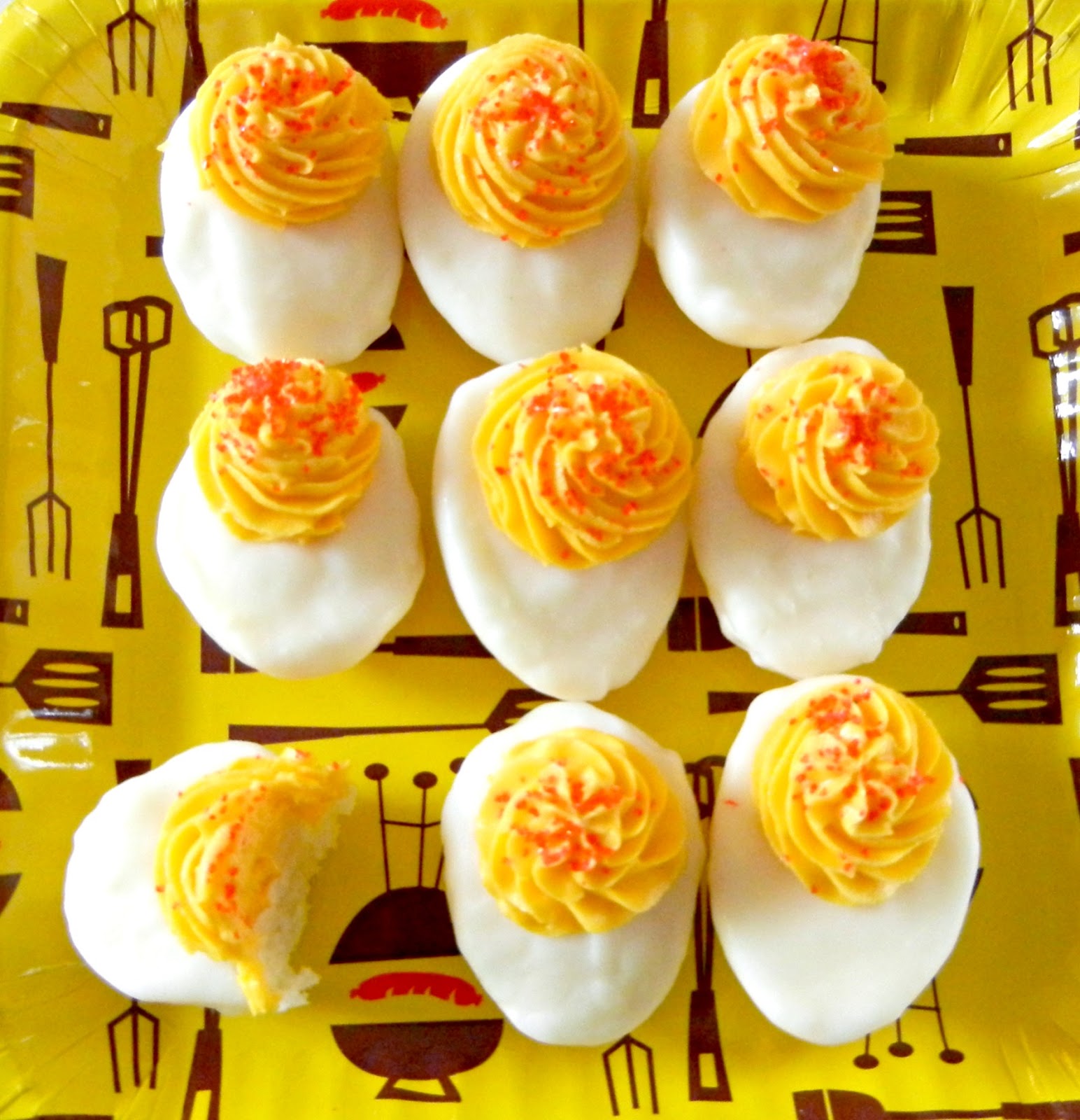Sugar Swings! Serve Some: Deviled egg mini cakes for the Summer Picnic Party