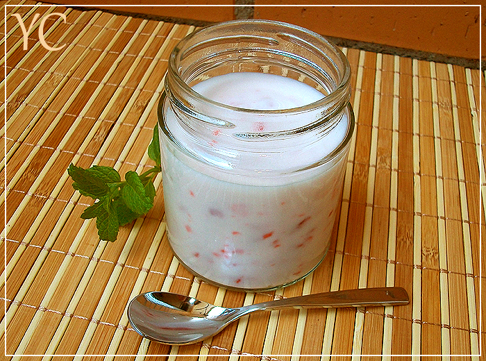 Yogures Caseros: YOGUR DE FRAMBUESA Y MENTA Yogures Caseros: YOGUR DE FRAMBUESA Y MENTA