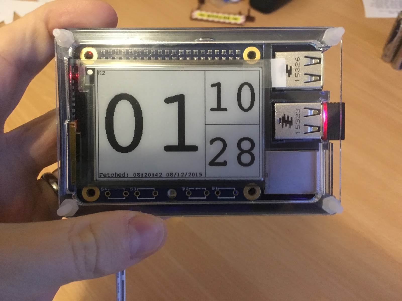 E-paper HAT used as a next-bus indicator with the Raspberry Pi - Raspberry Pi Pod and micro:bit base