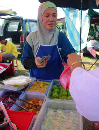 Kisah Mak Cik Joyah Penjual Kuih Raya | Kerja Kosong Terkini