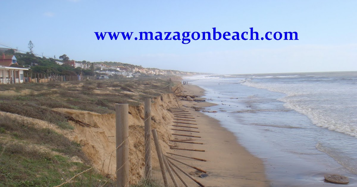 MAZAGÓN BEACH: El temporal deja sin arena las playas de Matalascañas y Mazagón