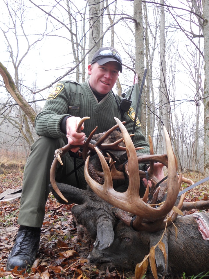 HUNT PLOTS INC Crazy Buck Fight Pics From Ohio hunt-plots-inc-crazy-buck-fight-pics-from-ohio