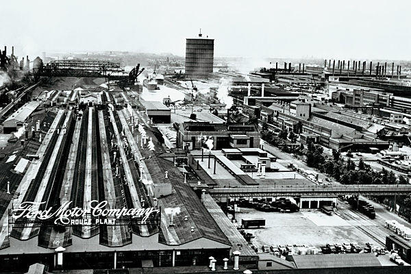 History 201: The Detroit Automobile Industry Boom To Bust 1903-2010