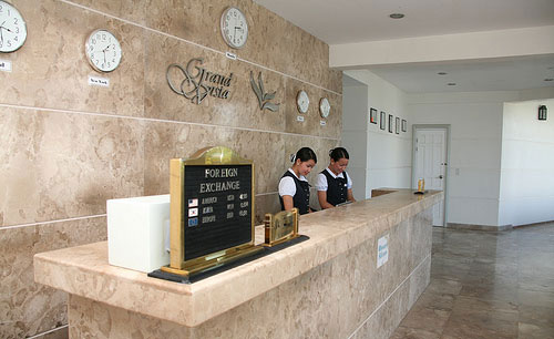 Hotel Management Photos Front Office hotel-management-photos-front-office