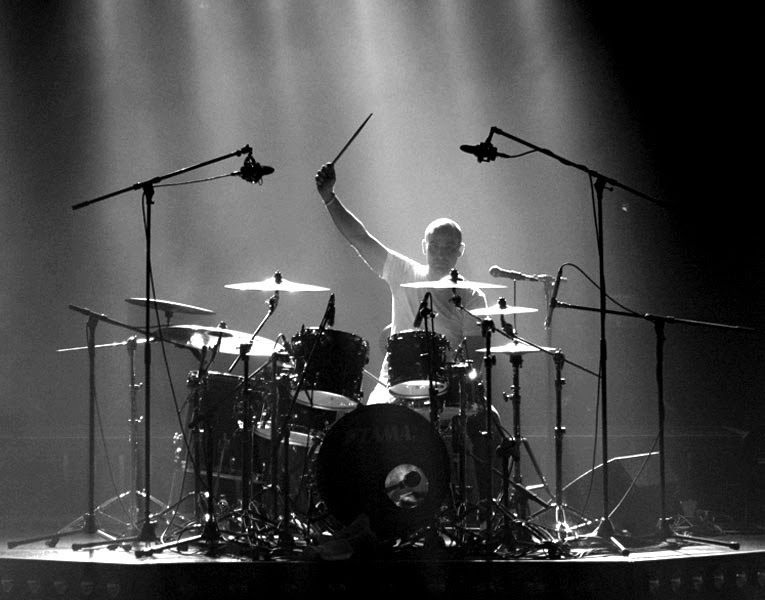 Estagiar Cansa: Baterista em stop motion Estagiar Cansa: Baterista em stop motion