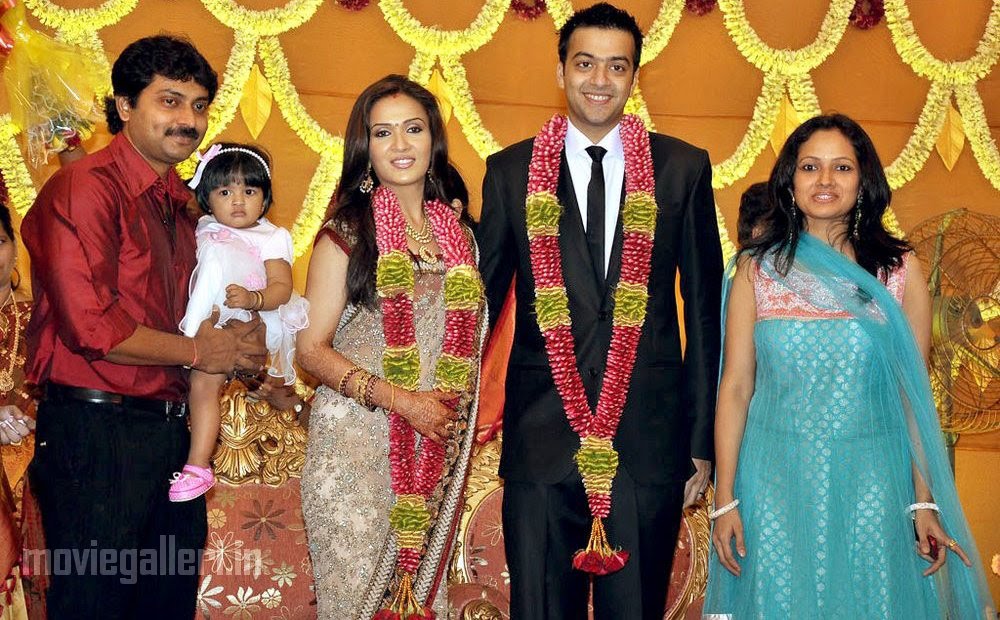 Soundarya Marriage Photos Telugu - JungleKey.in Image