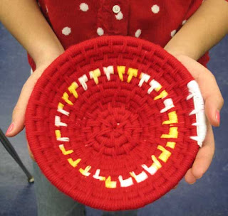 Fun Art Gallery: Yarn Coiled Baskets