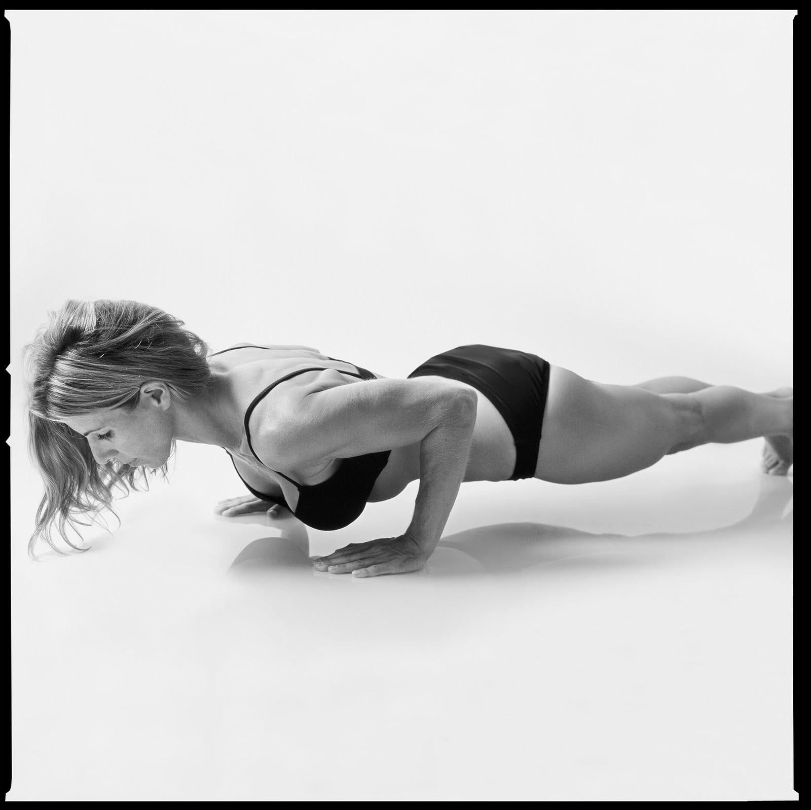 Foodfitgirls No Gym No Problem Top 8 Body Weight Exercises foodfitgirls-no-gym-no-problem-top-8-body-weight-exercises