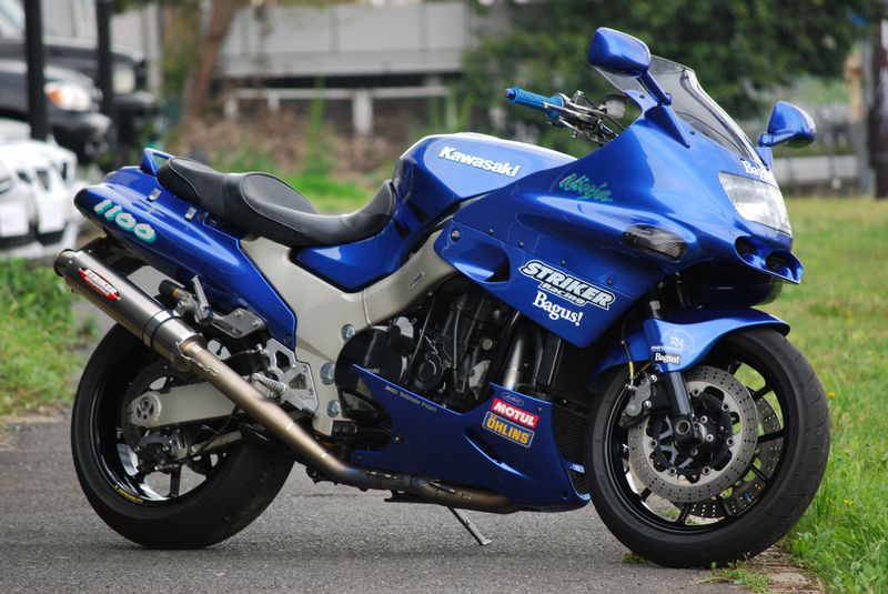 Racing Cafè: Kawasaki ZZR 1100 Special by Bagus!