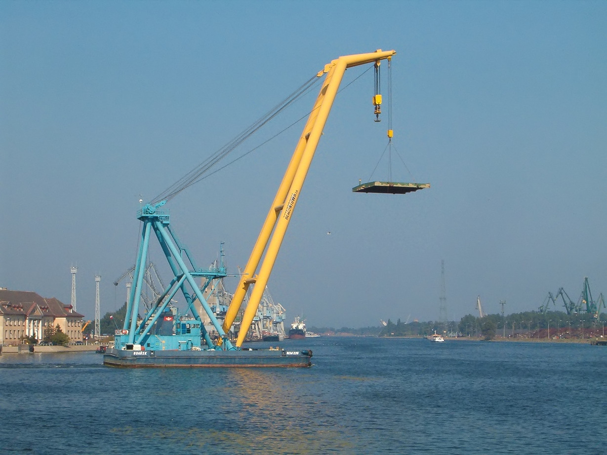 Equipment4all Floating Crane equipment4all-floating-crane