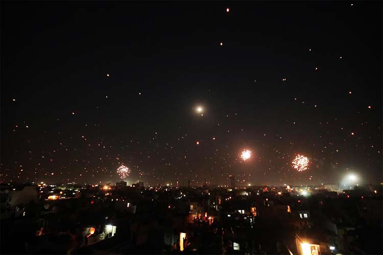 Amdavad Ma Famous (2015): An intoxicating documentary about kite flying ...