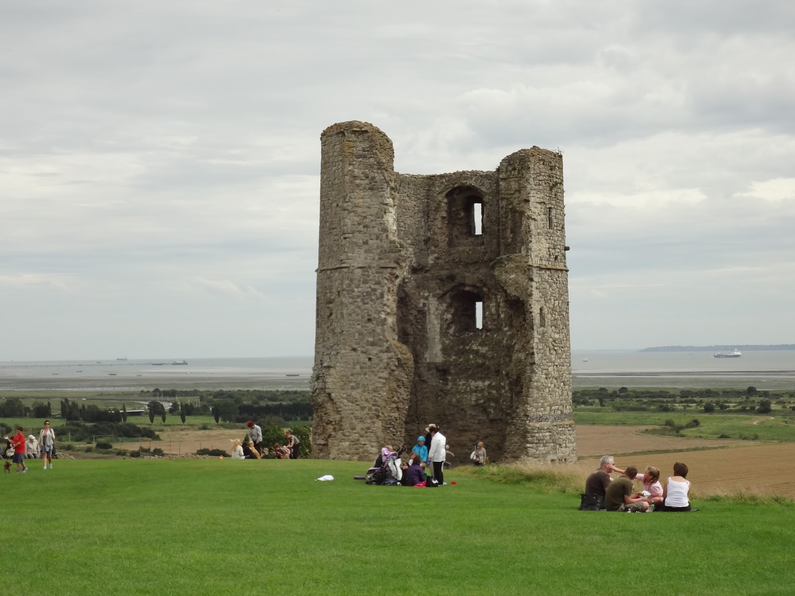 LONDON CALLING: Hadleigh Castle