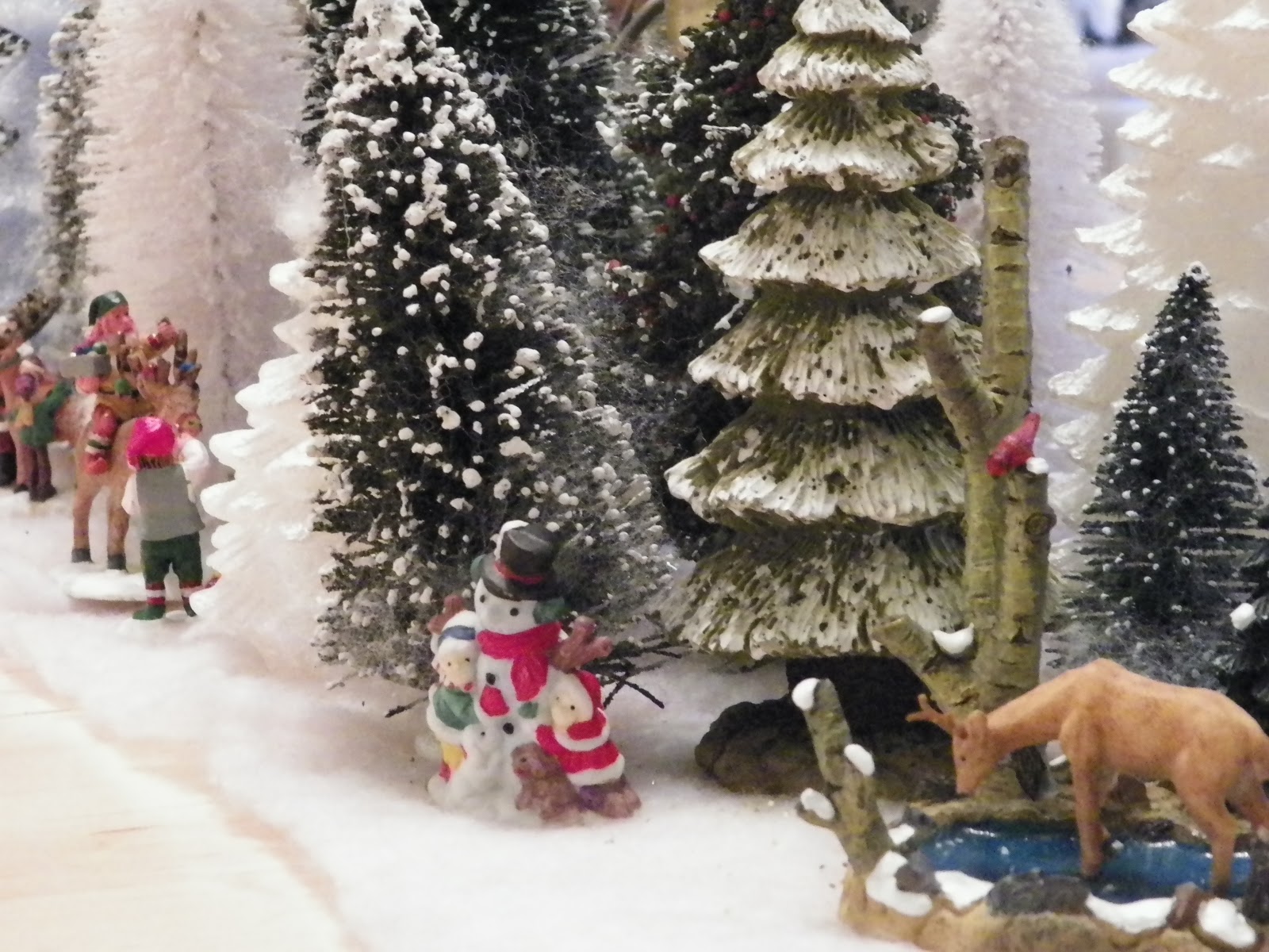 From Cedar Pond to Laughing Dove Farm : Table-Top Snow Scene ...