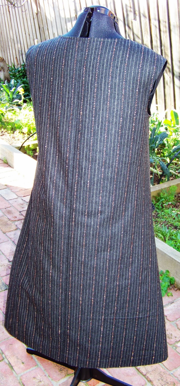 sew and read: Tessuti's Pia Dress - for winter