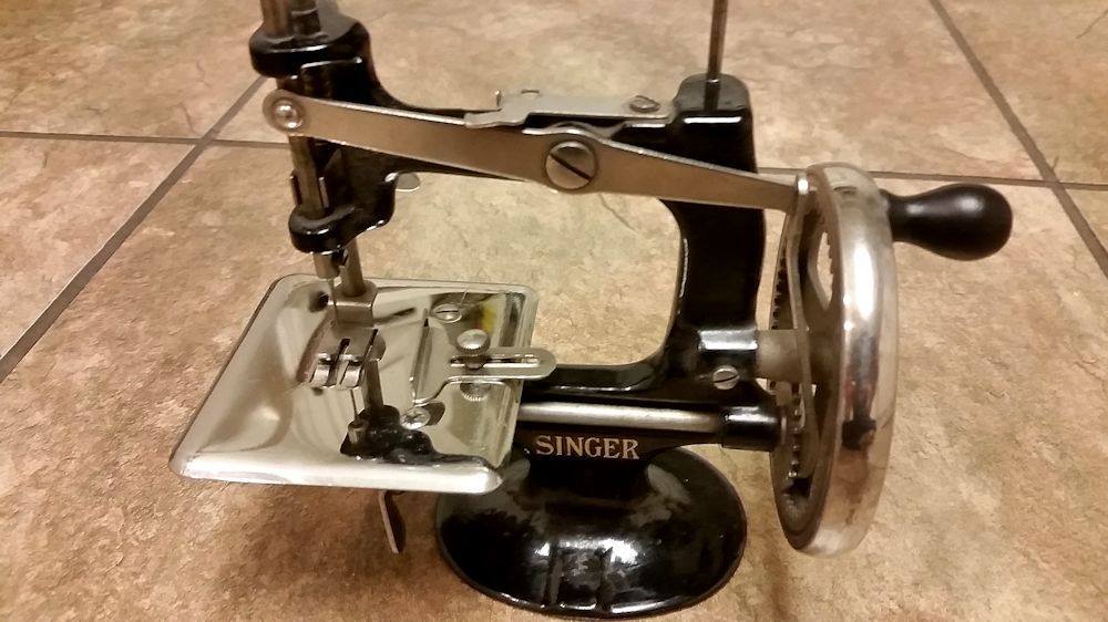 Still Stitching - Vintage Sewing Machines: Jargon Glossary for Vintage ...