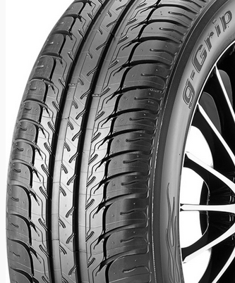 motomatin projektit: The Dark Side eli auton rengas moottoripyörässä