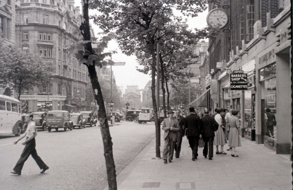 30 Fabulous Vintage Photographs Give a Unique Perspective on the People ...