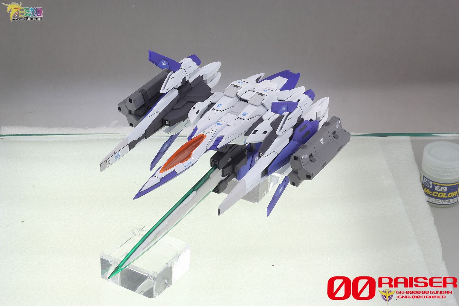 Gundam Family: 1/100 00 Raiser Ver. Full Armor Custom Build