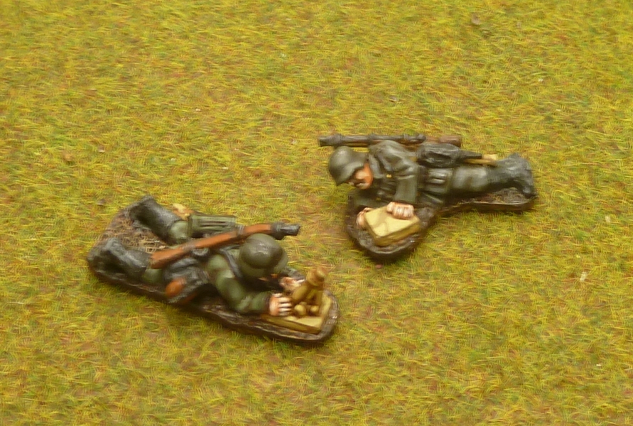 Lace 'n Big Hats: 28mm WW2 Germans (Crusader miniatures)