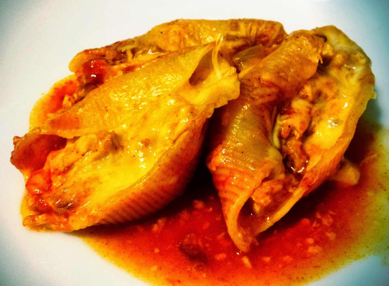 Young and Entertaining: Chicken Enchilada Stuffed Shells