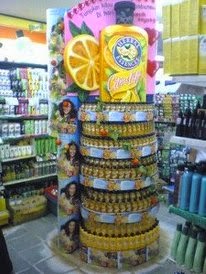 Display produk di Supermarket