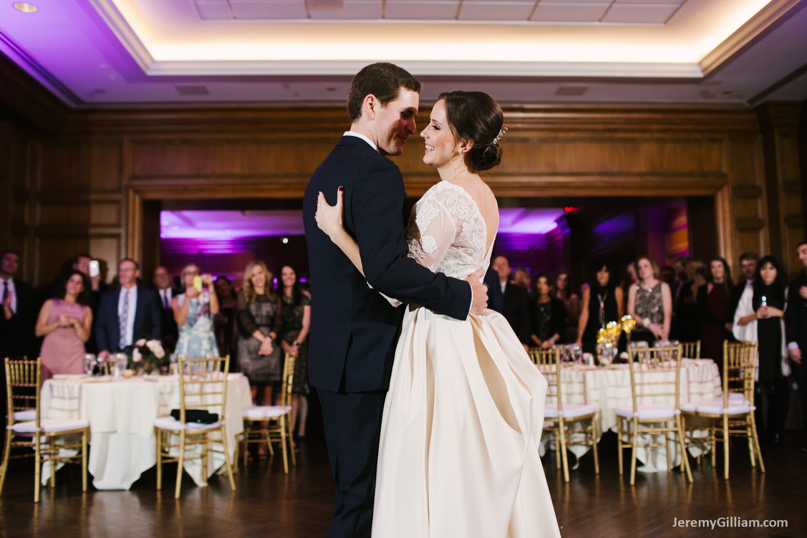 Fleurs de France: Grace & Sam Driscoll