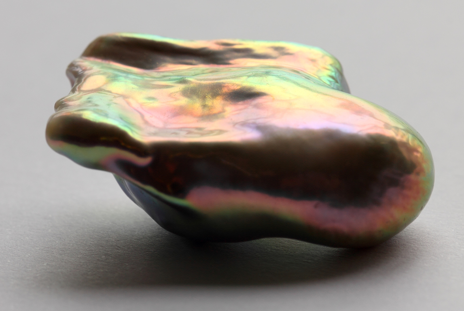 pearlbuzz: Rainbow Pearl