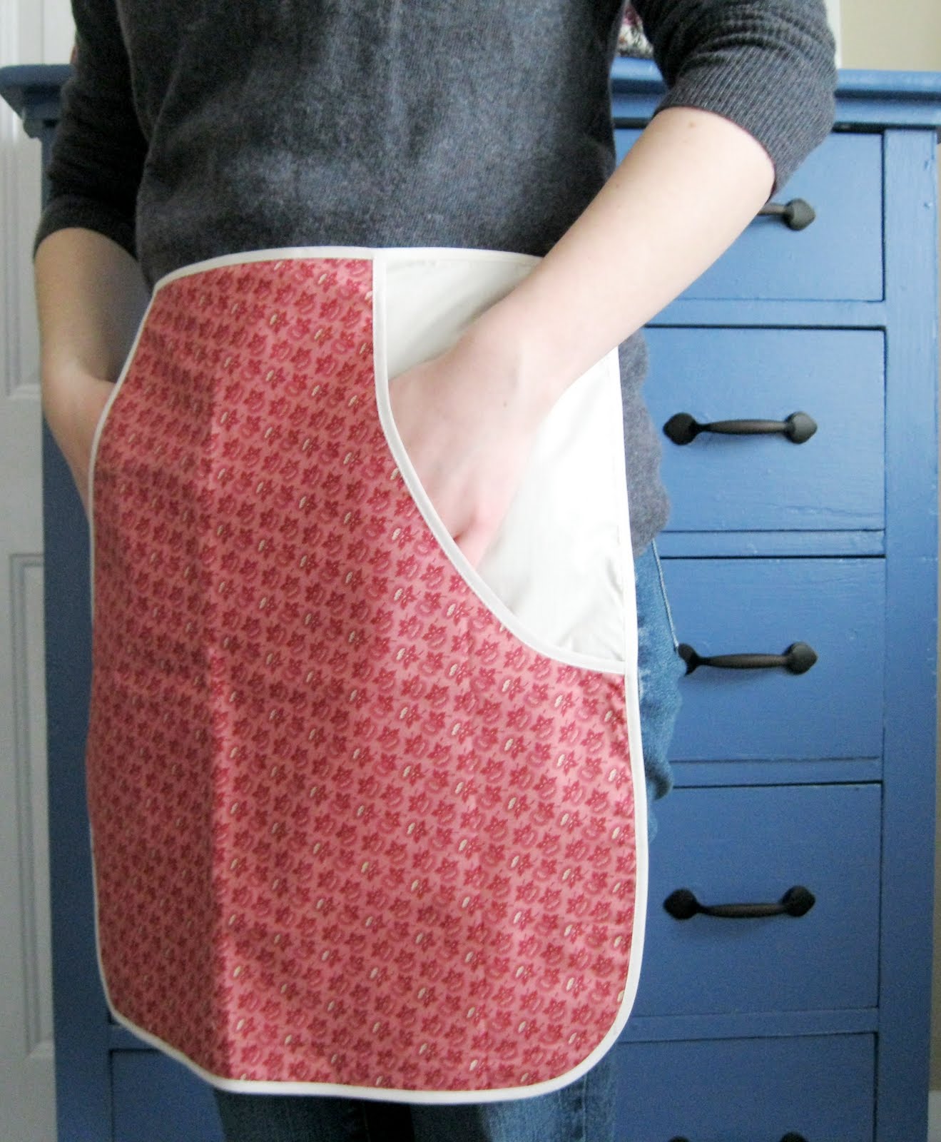 Apron History: Clothespin Apron- Free Pattern!