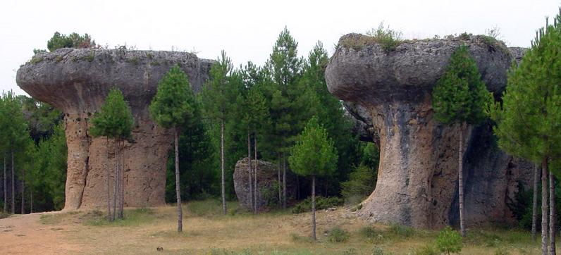 GEOMORFOLOGÍA: MODELADO KÁRSTICO