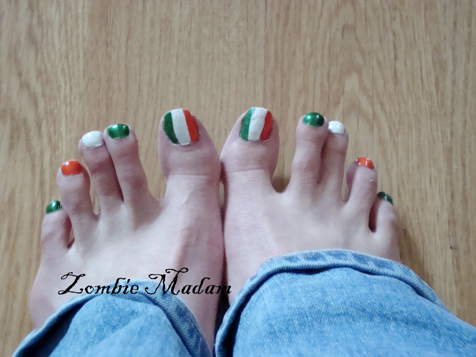 Gore and Glitter: Irish Toes are Smiling