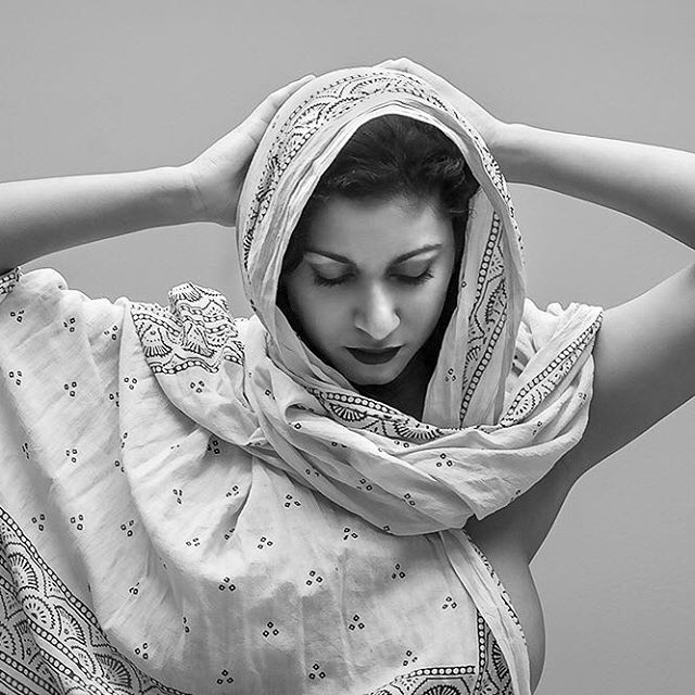 More Hot Photos of Devi Dakini Carla White Model - Really Sexy ...