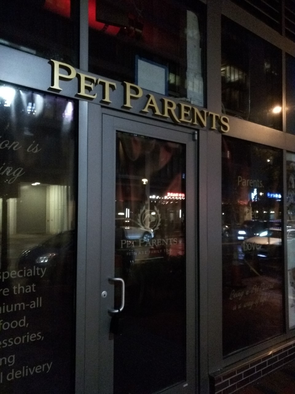 Robert Dyer @ Bethesda Row: Sign installed at Pet Parents in Bethesda ...