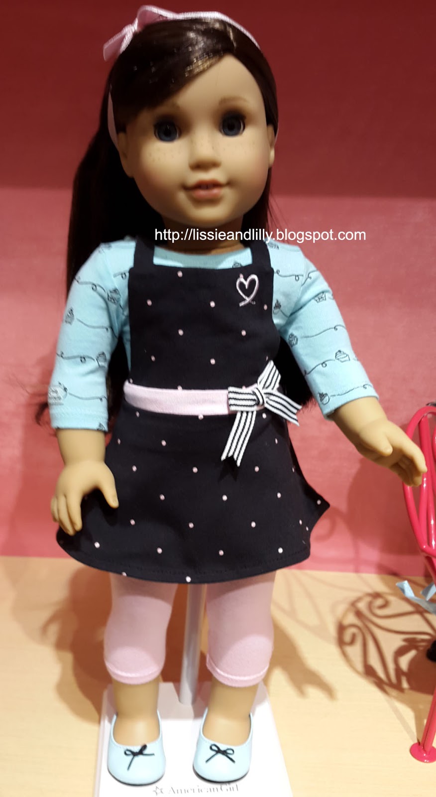 Lissie & Lilly: Store Photos of Grace Thomas Doll, Outfits, & Books
