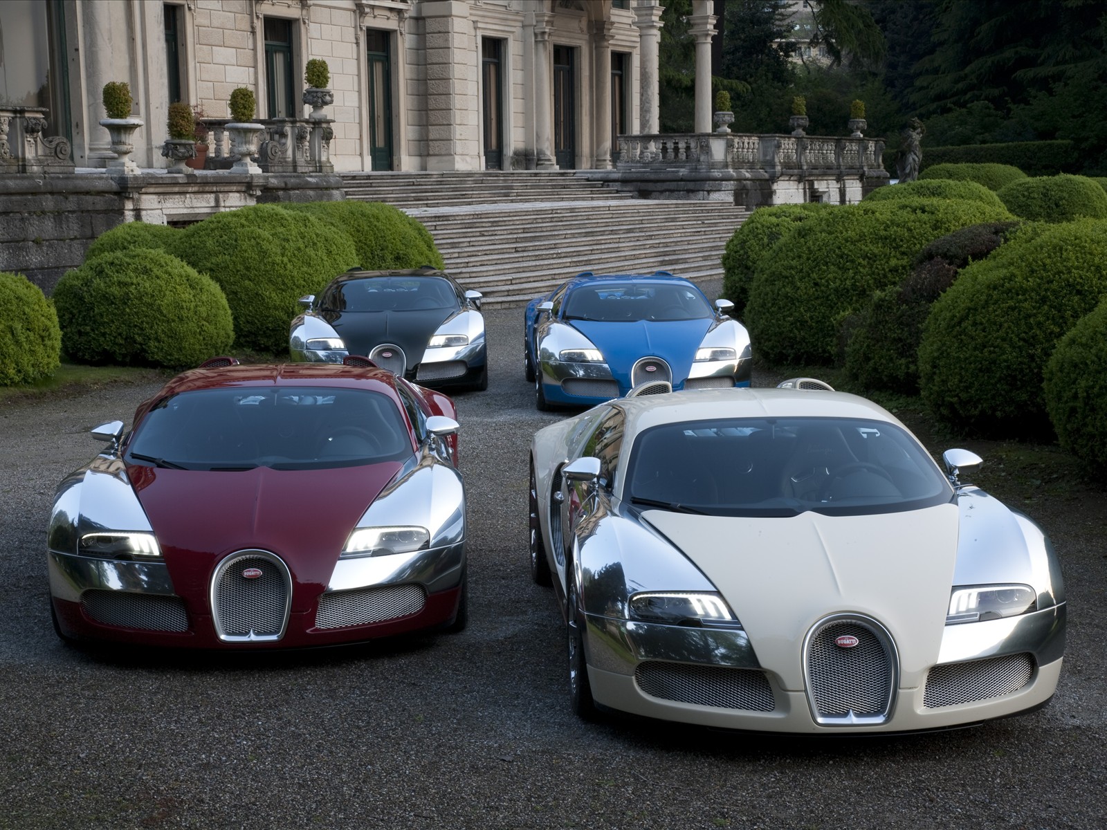 Gambar Transportasi : Mobil Bugatti Veyron 16.4 Super Sport