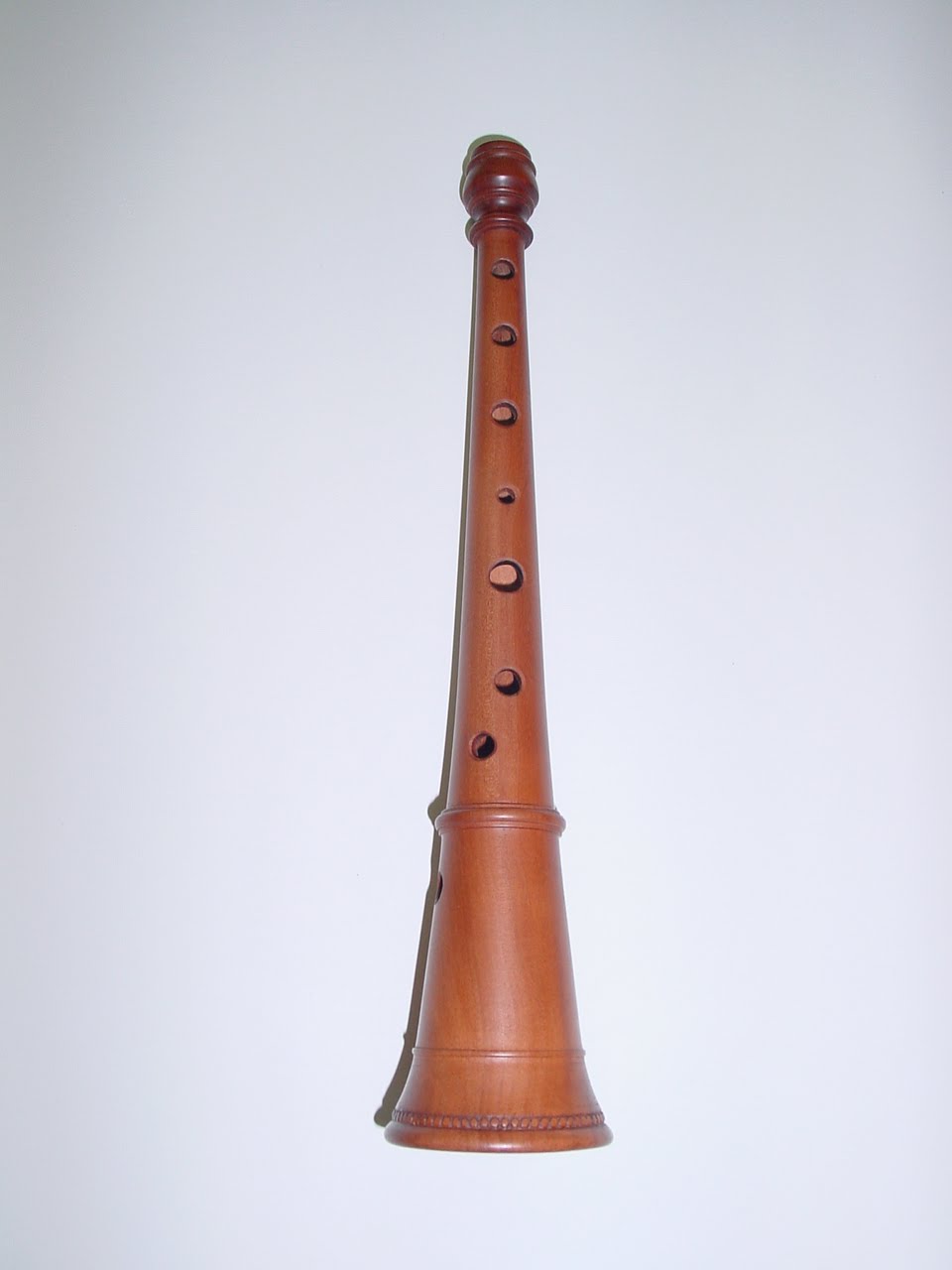 Dulzaineando: Lo Chaparro, un luthier en Barcelona