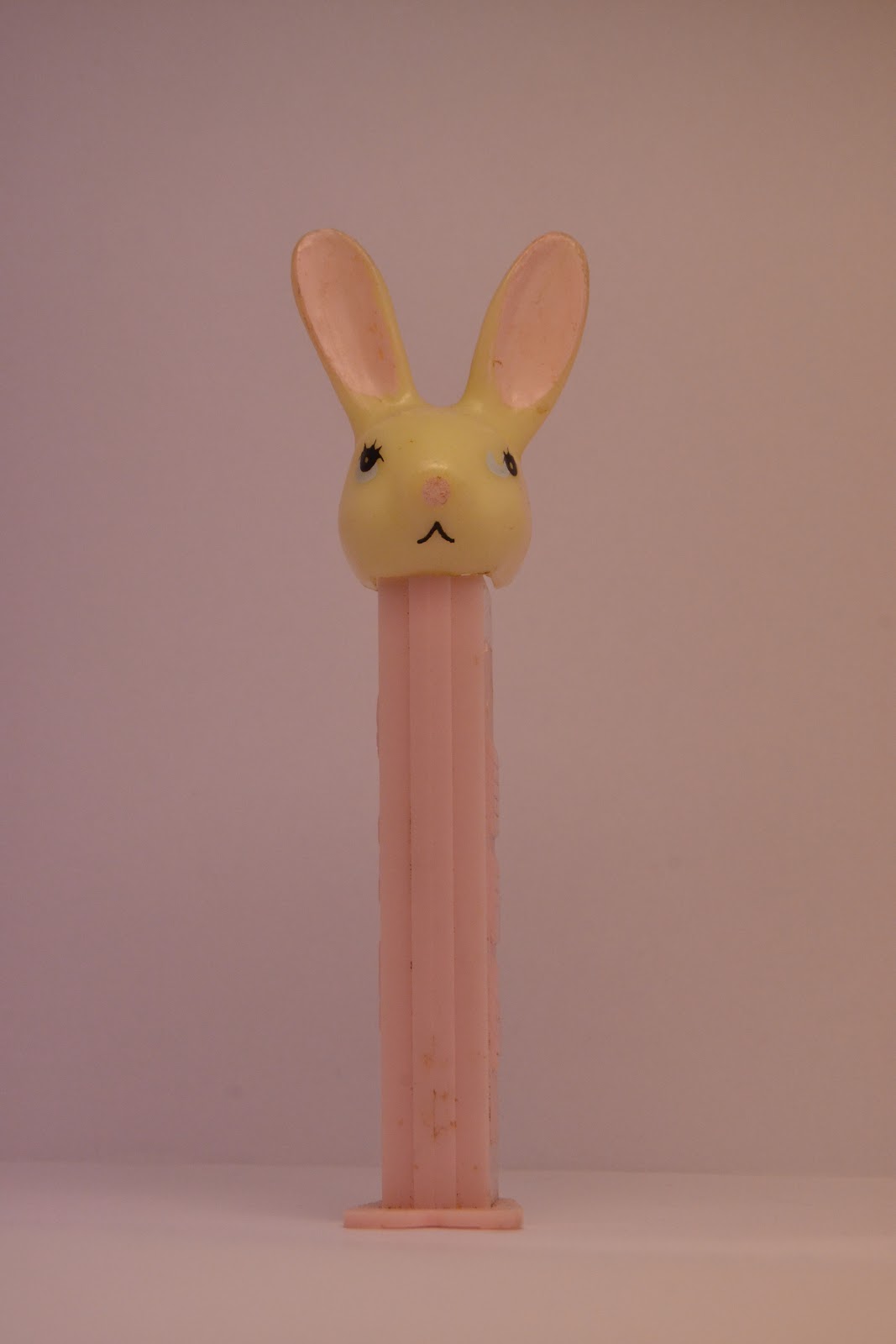 PEZ-files: Bunny C, Bunny D, Bunny E, Bunny F and Bunny G from Easter
