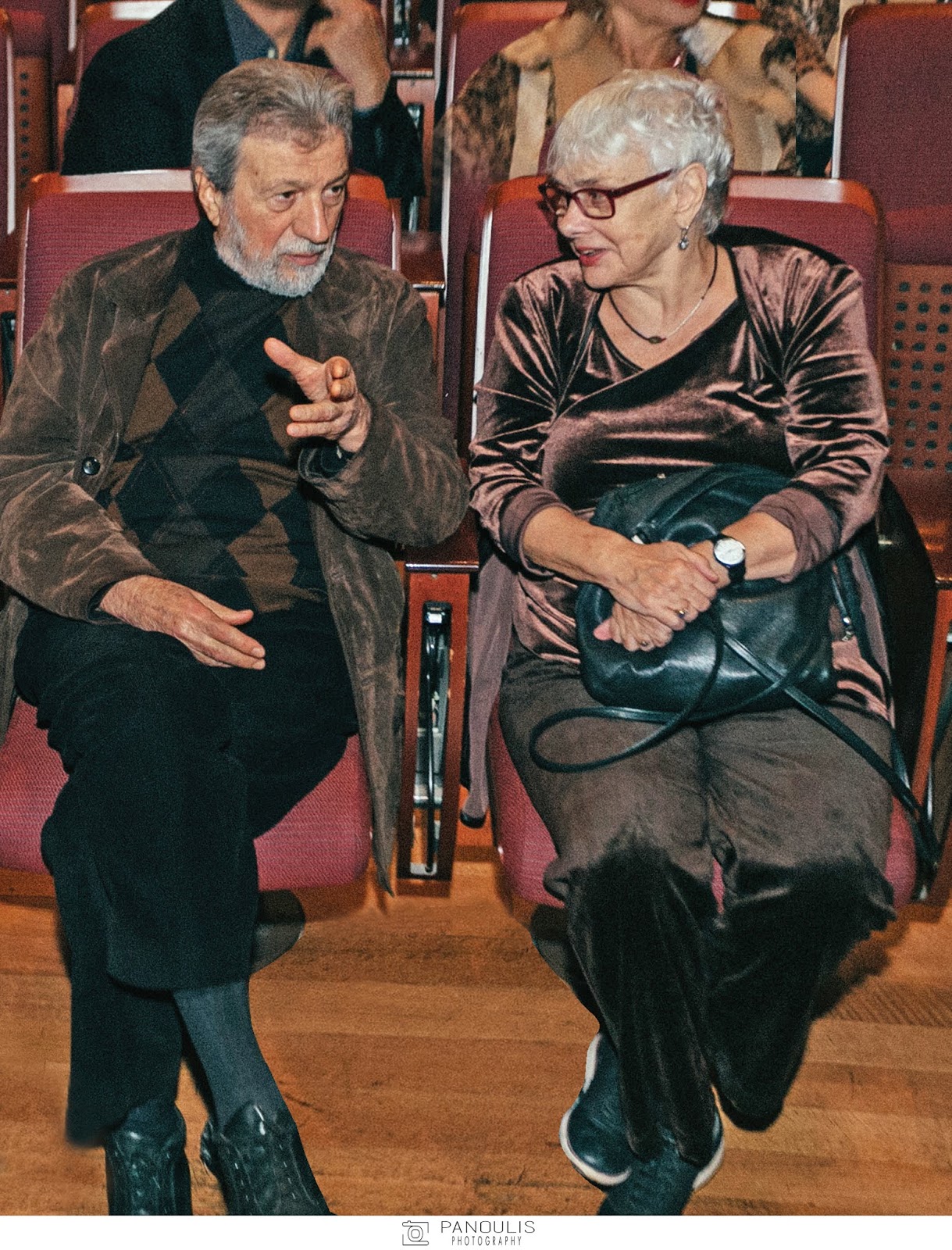 THEATROLOGA KAI ALLA : ΘΕΑΤΡΙΚΑ ΒΡΑΒΕΙΑ ΚΟΙΝΟΥ ΑΠΟ ΤΟ ΑΘΗΝΟΡΑΜΑ