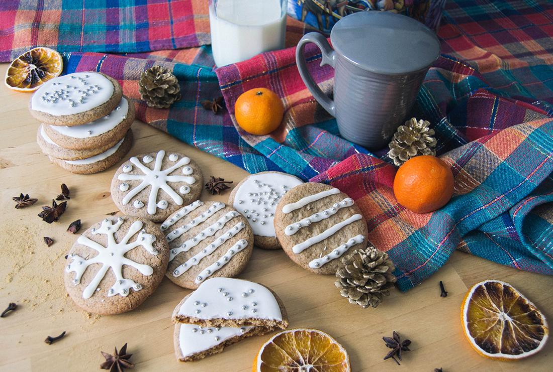 GINGERBREAD COOKIES / CRYSTAL SPOON BAKERY