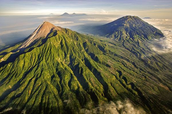 Karakter Letusan Gunung Api di Indonesia - Geograph88