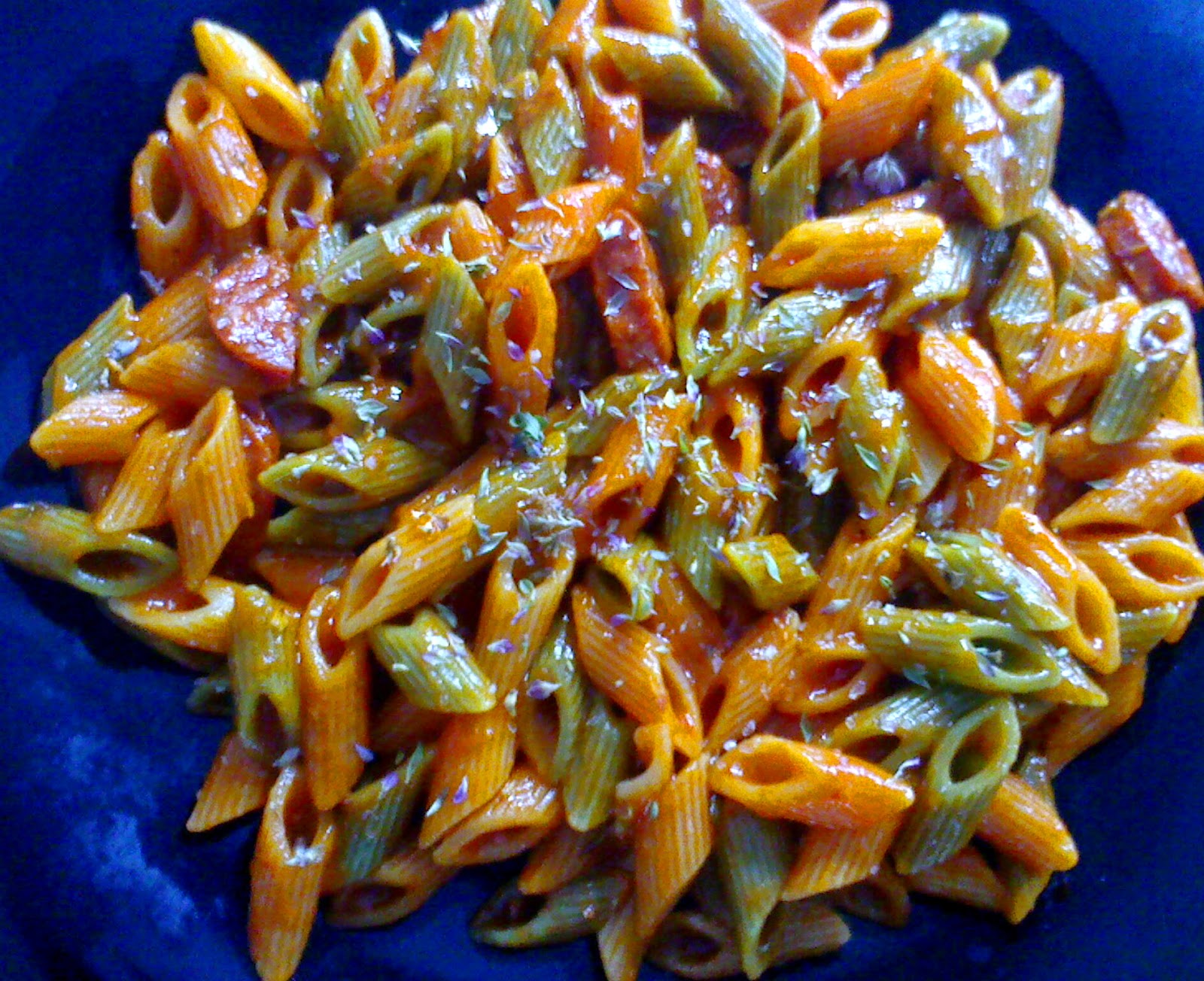 GOOD MORNING ART WORLD: 10 FORMAS DIFERENTES DE COMER PASTA Good ...