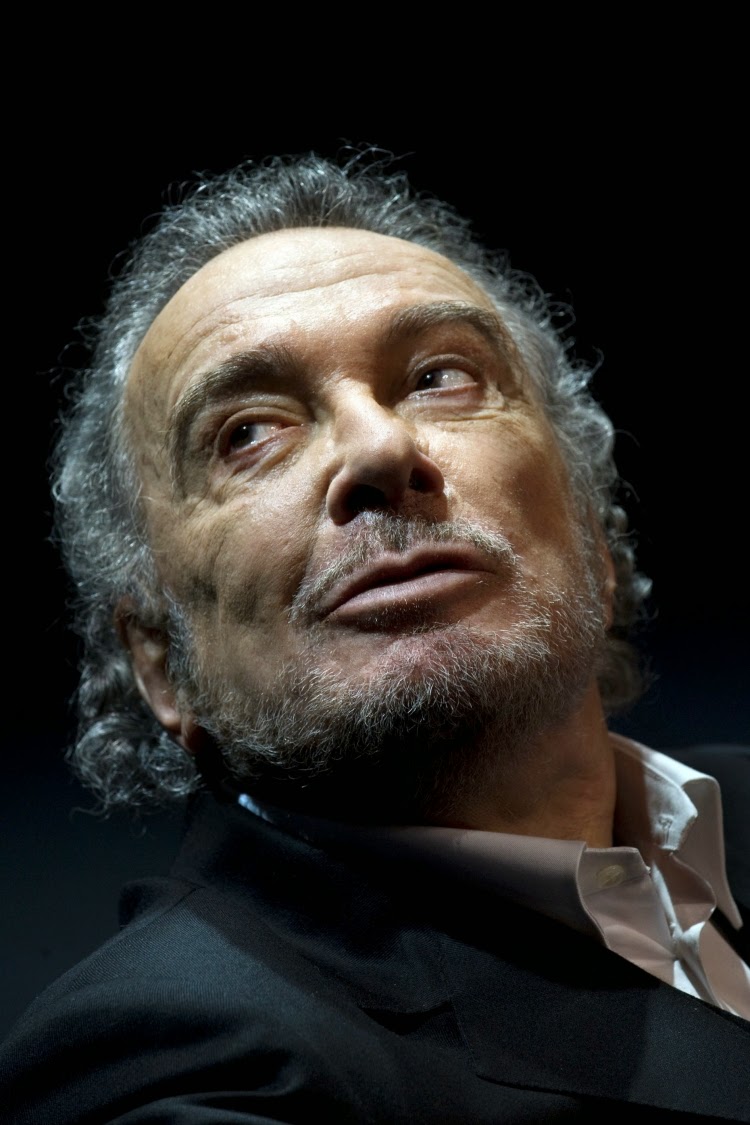 CANTATE ALGO, CHE: INMENSO ALFREDO ALCÓN